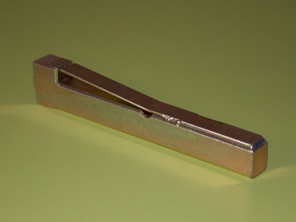 Steel bench dog - For technology bench - Lervad UK Ltd